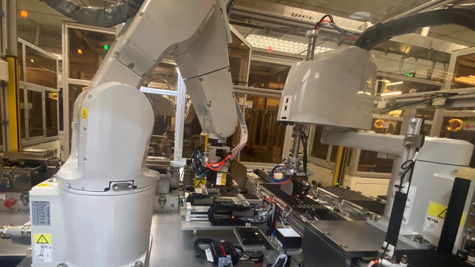 USI | Case Study| USI Developed Dual Robot Test Common Platform to ...