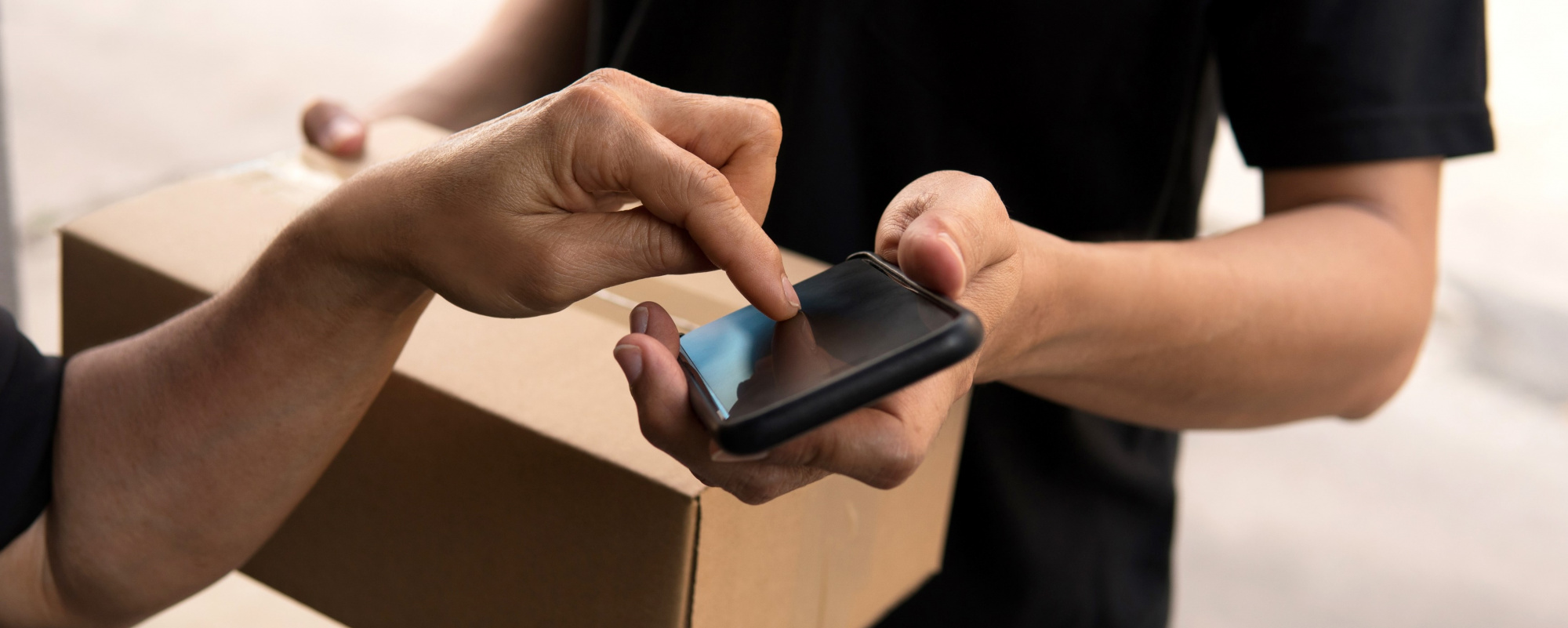 USI | USI 5G RF Handheld Device - VAD6490 Supports SRS